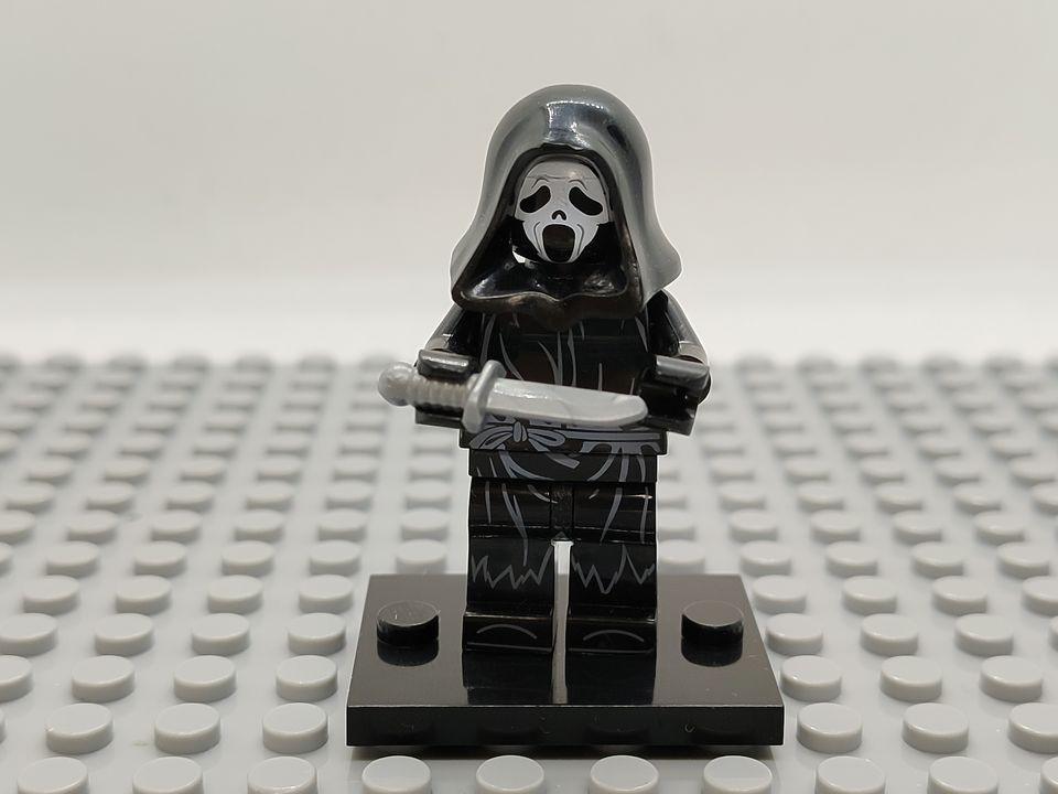 Ghostface (Scream) Minifig – Dx Games & More